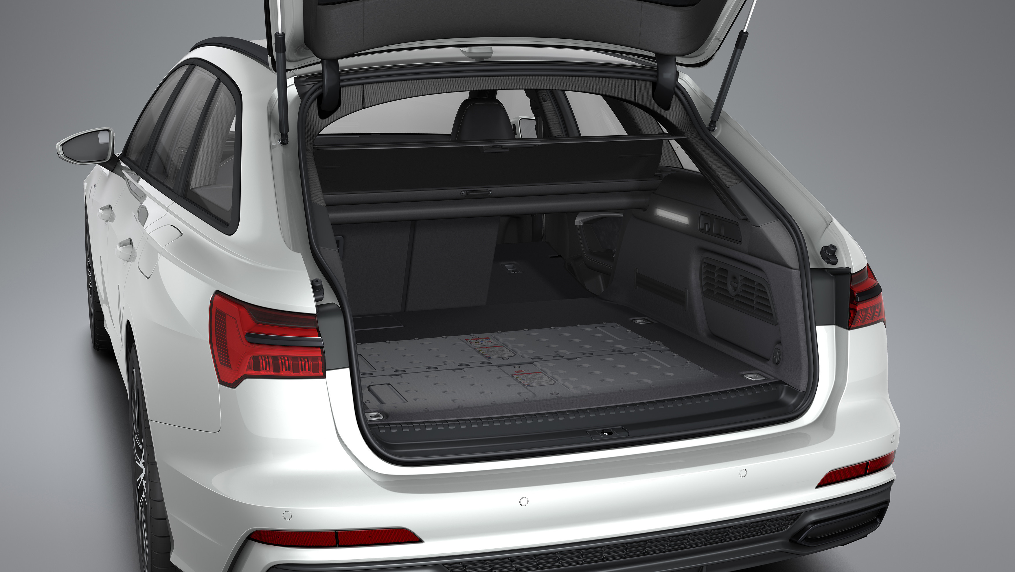 Audi full-size station wagon now as a plug-in hybrid: the new A6 Avant ...